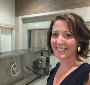 About – Kari The Mortician